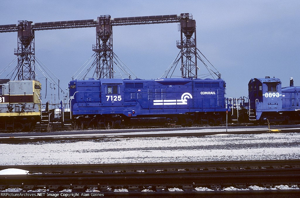 CR GP9 7125